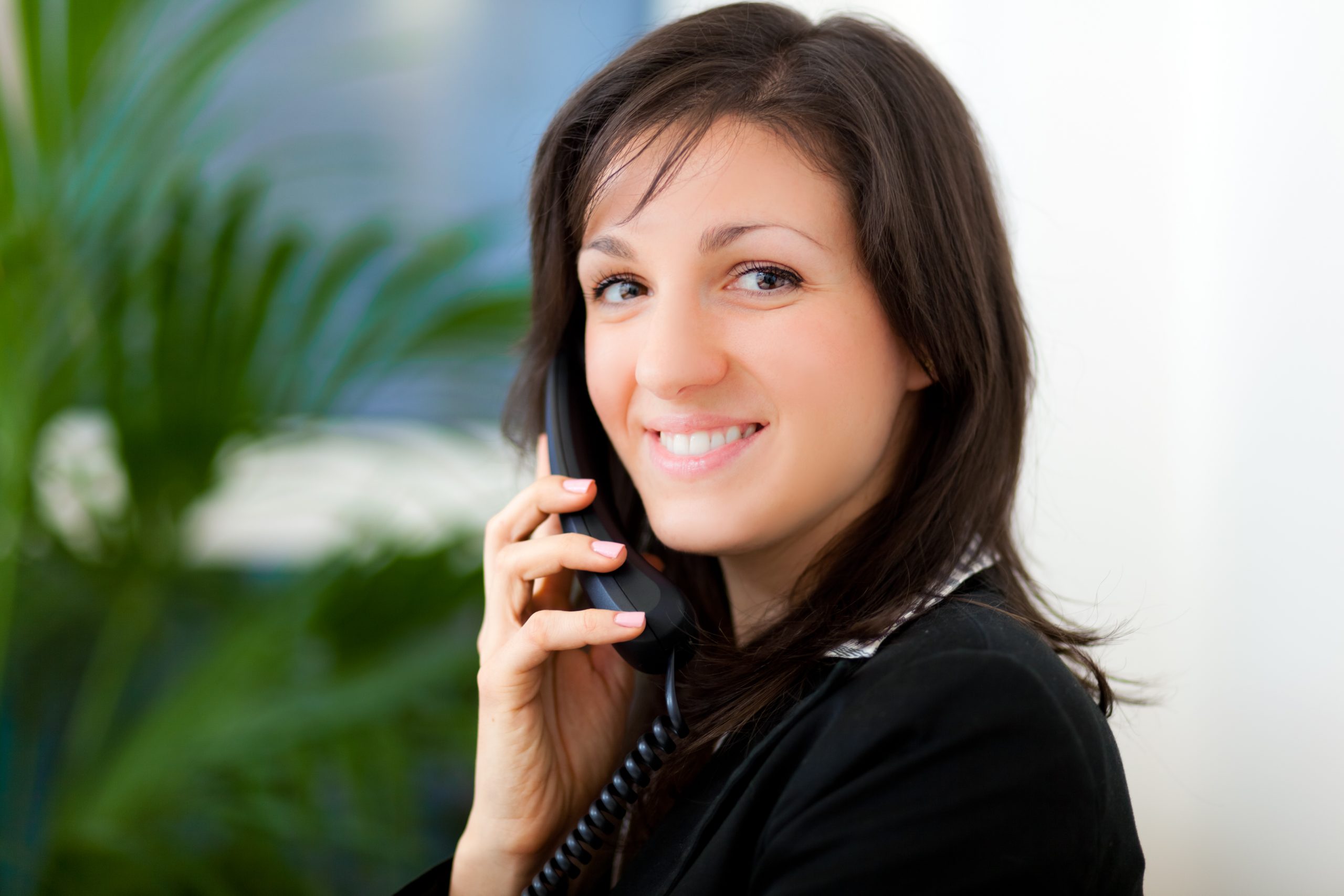 Woman Calling and smiling | DFKANZ